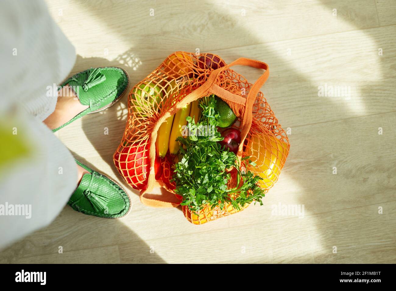 Shopping string grocery reusable mesh bag full of fresh fruits and ...