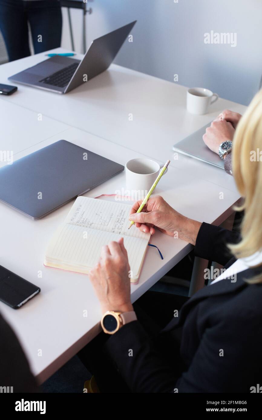 Business meeting taking place hi-res stock photography and images - Alamy