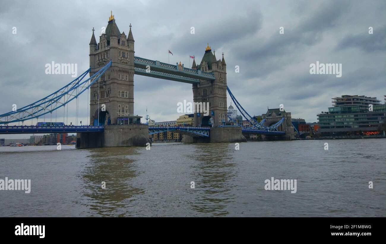 Tower bridge travel hi-res stock photography and images - Alamy