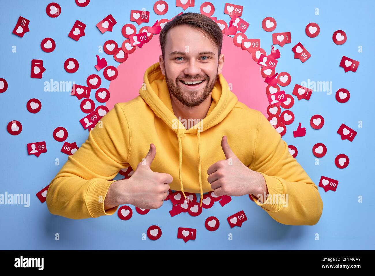 Phone ads model hi-res stock photography and images - Alamy