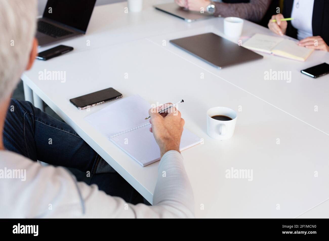Businessman boardroom hi-res stock photography and images - Alamy