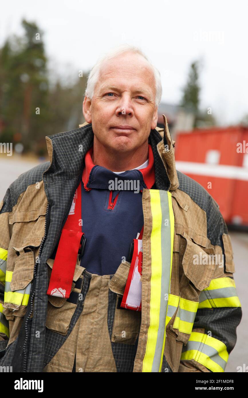 Camera rescue fireman hi-res stock photography and images - Alamy