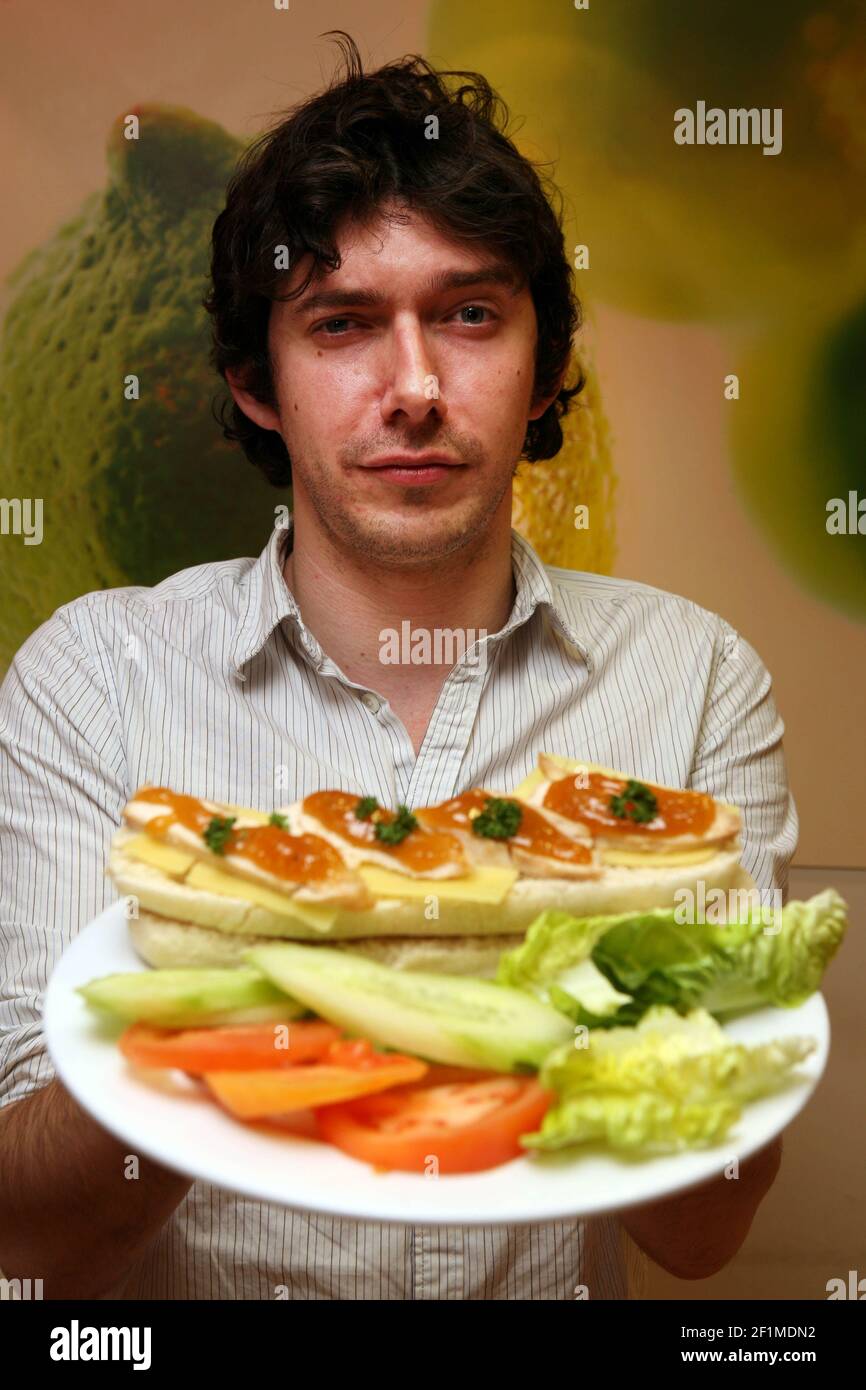 Rob Sharp and Anne Giacomantonio ....Aday of FASTING pic David Sandison ...