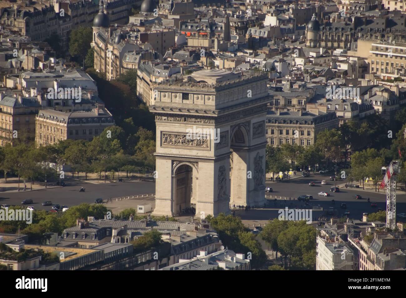 Paris arc de triomphe de letoile hi-res stock photography and images - Alamy