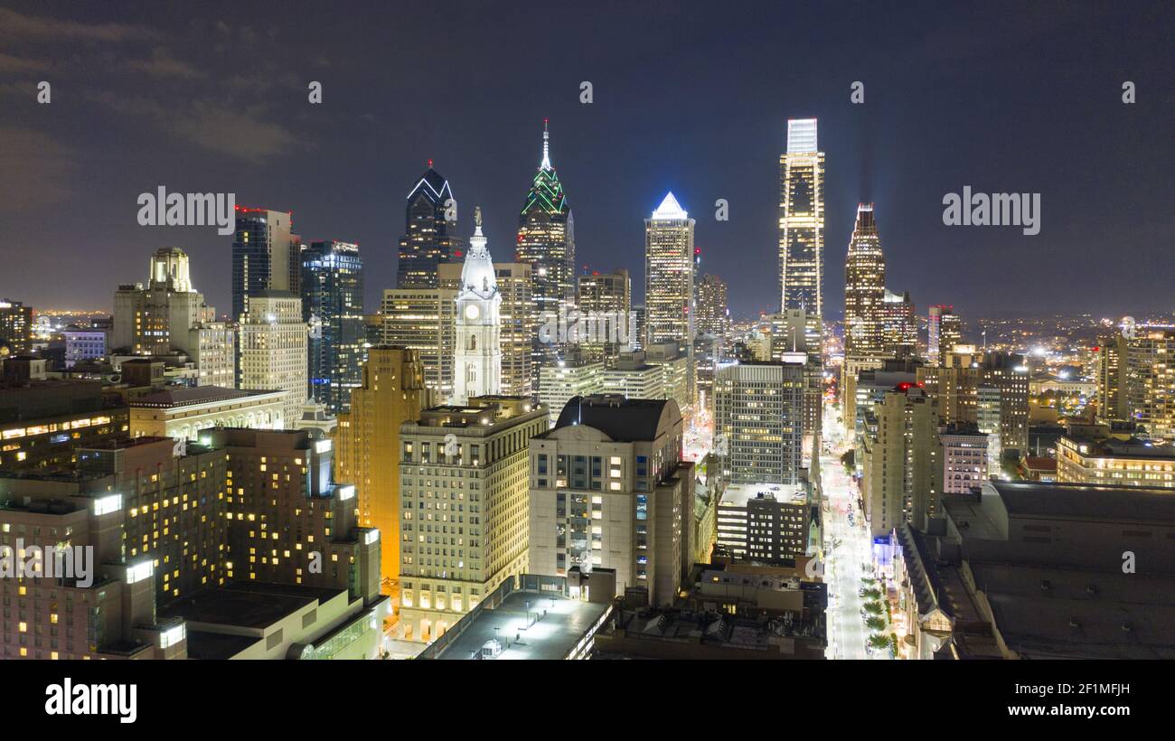 Night time philadelphia hi-res stock photography and images - Alamy