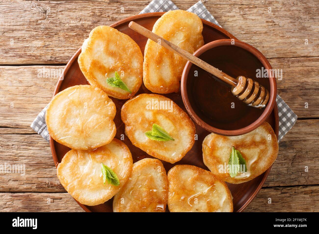 Authentic greek dish hi-res stock photography and images - Alamy