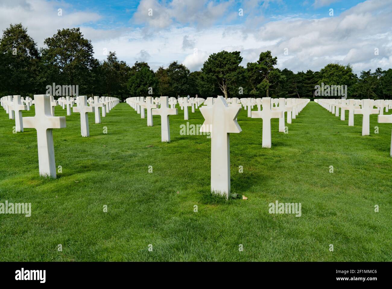 Christian and Jewish headstones in the American Cemetery at Omaha Beach ...