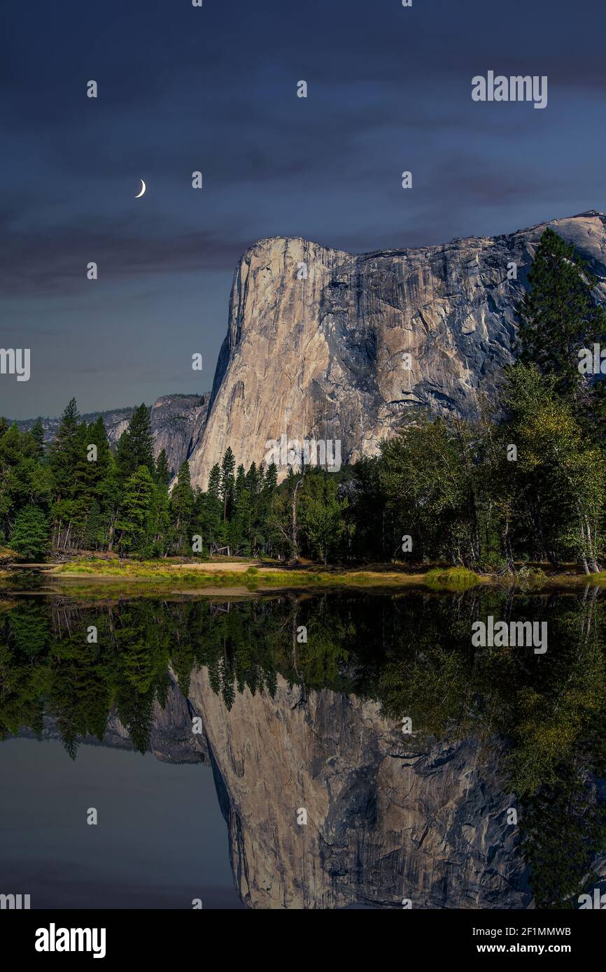World famous rock climbing wall of El Capitan, Yosemite national park ...