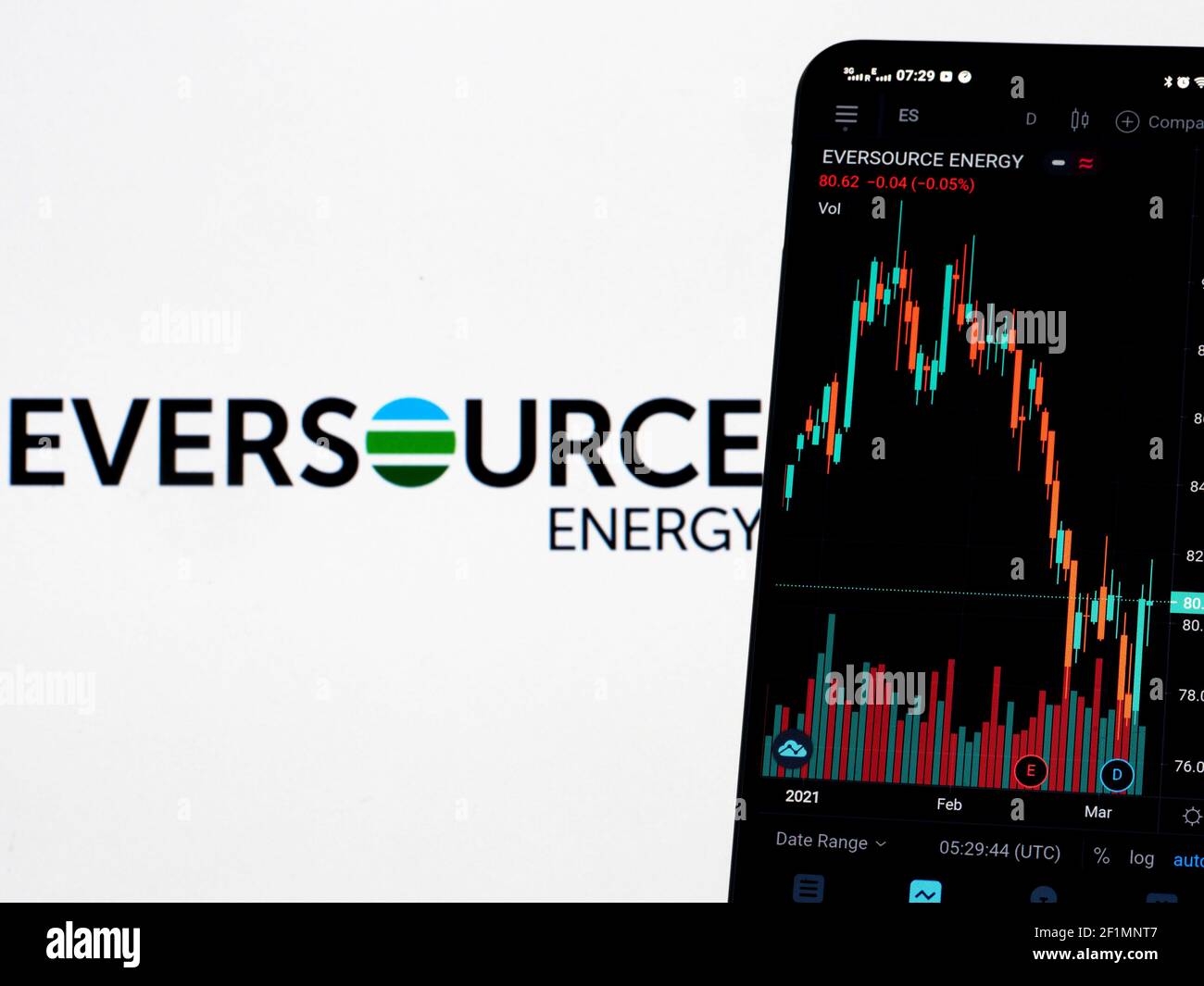 Eversource logo hi-res stock photography and images - Alamy