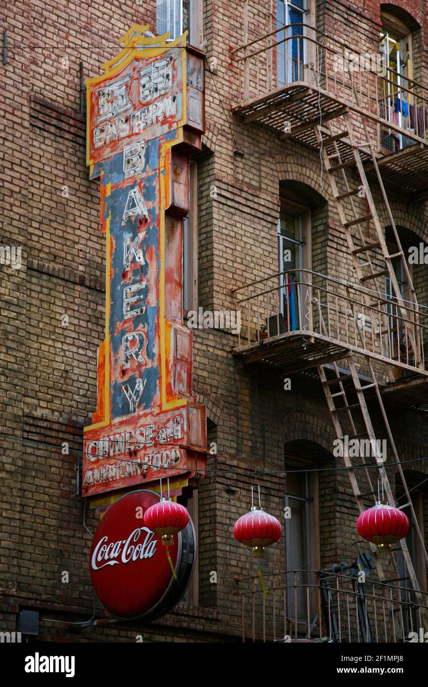 Vintage bakery sign in San Francisco Chinatown Stock Photo - Alamy