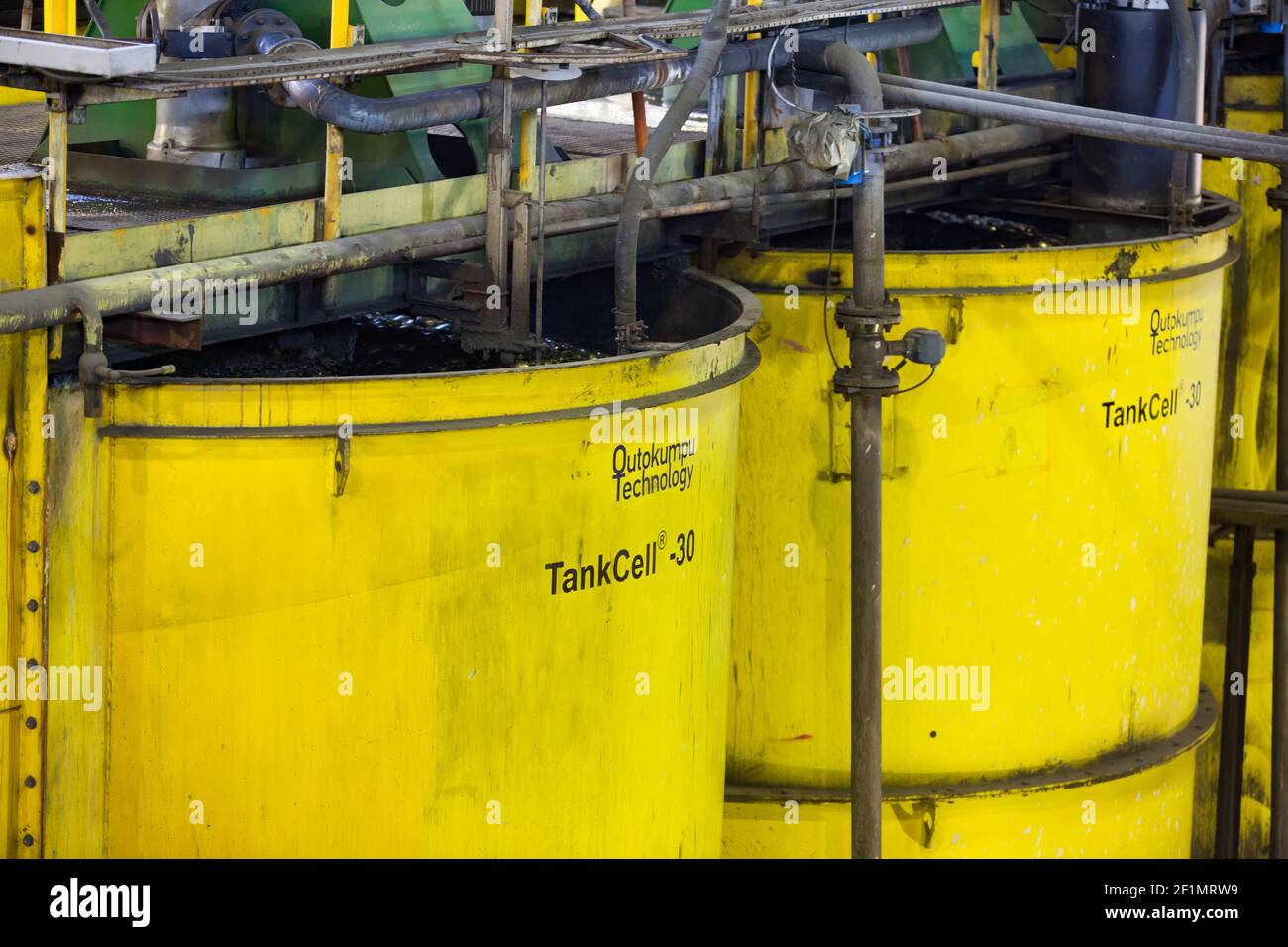 Flotation tank hi-res stock photography and images - Alamy