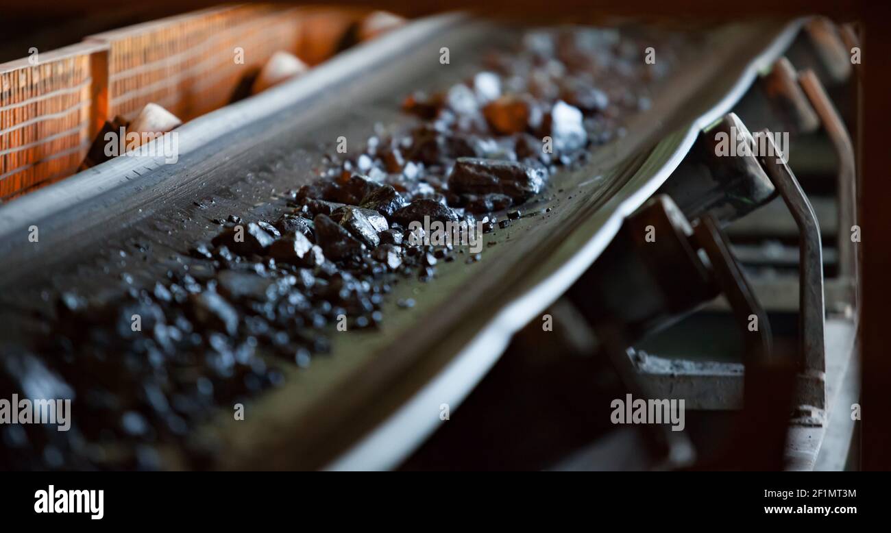 Iron ore conveyor belt hi-res stock photography and images - Alamy
