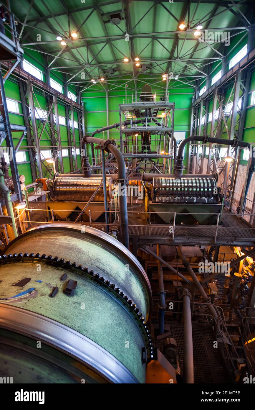 Mill chute hi-res stock photography and images - Alamy
