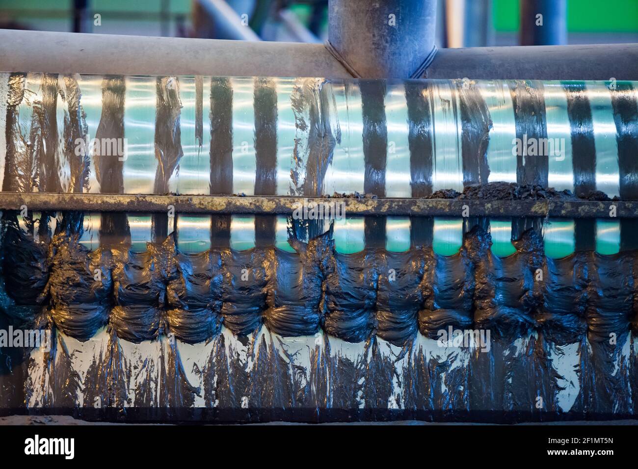 Magnetic purification hi-res stock photography and images - Alamy
