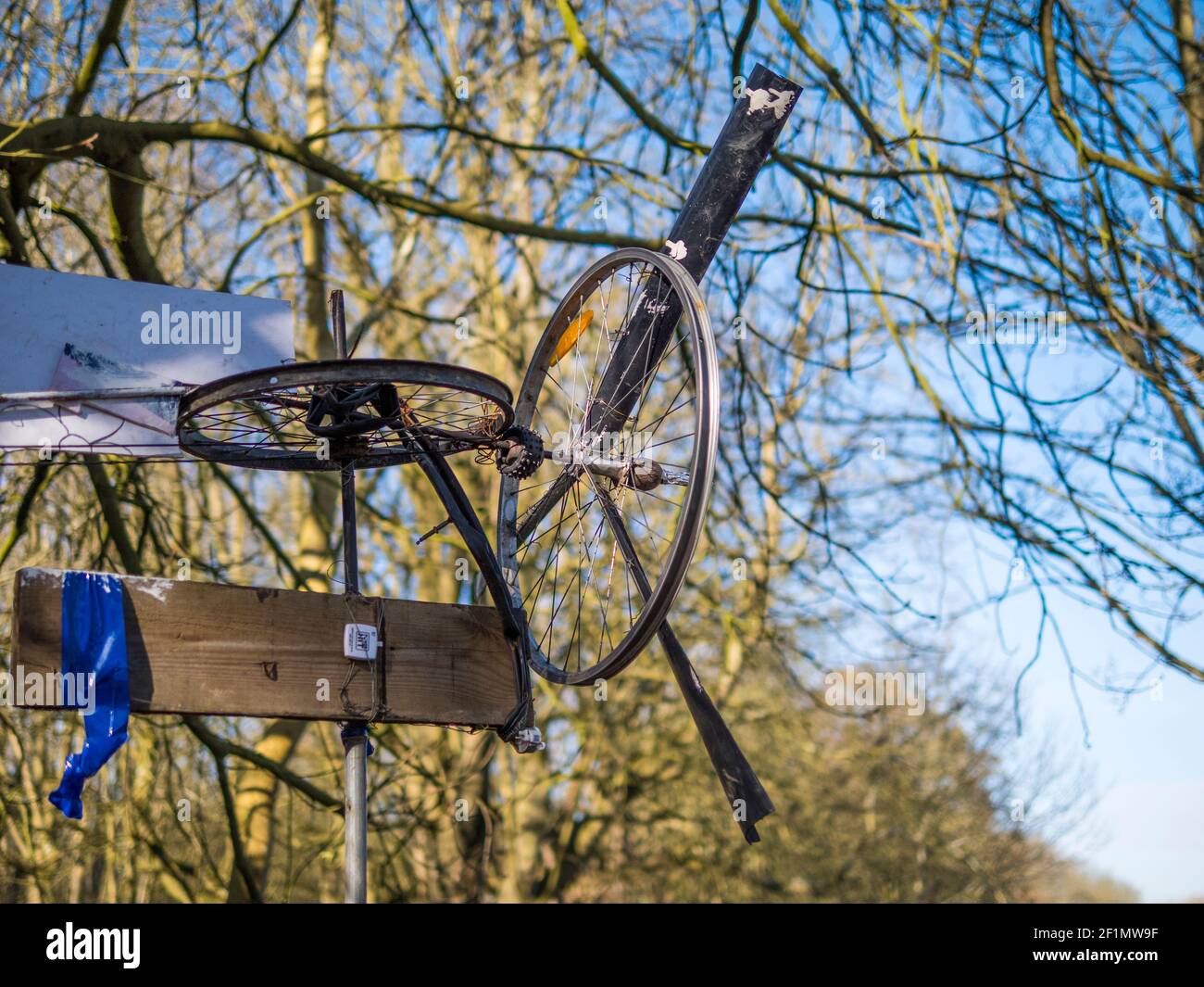 Art Wind Power Installation, Reading, Berkshire, River Thames, England ...