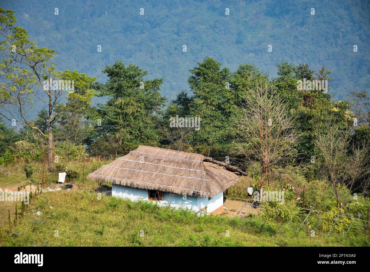 Traditional himalayan house hi-res stock photography and images - Alamy