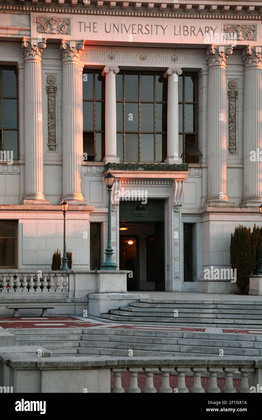 Architecture berkeley building exterior hi-res stock photography and ...