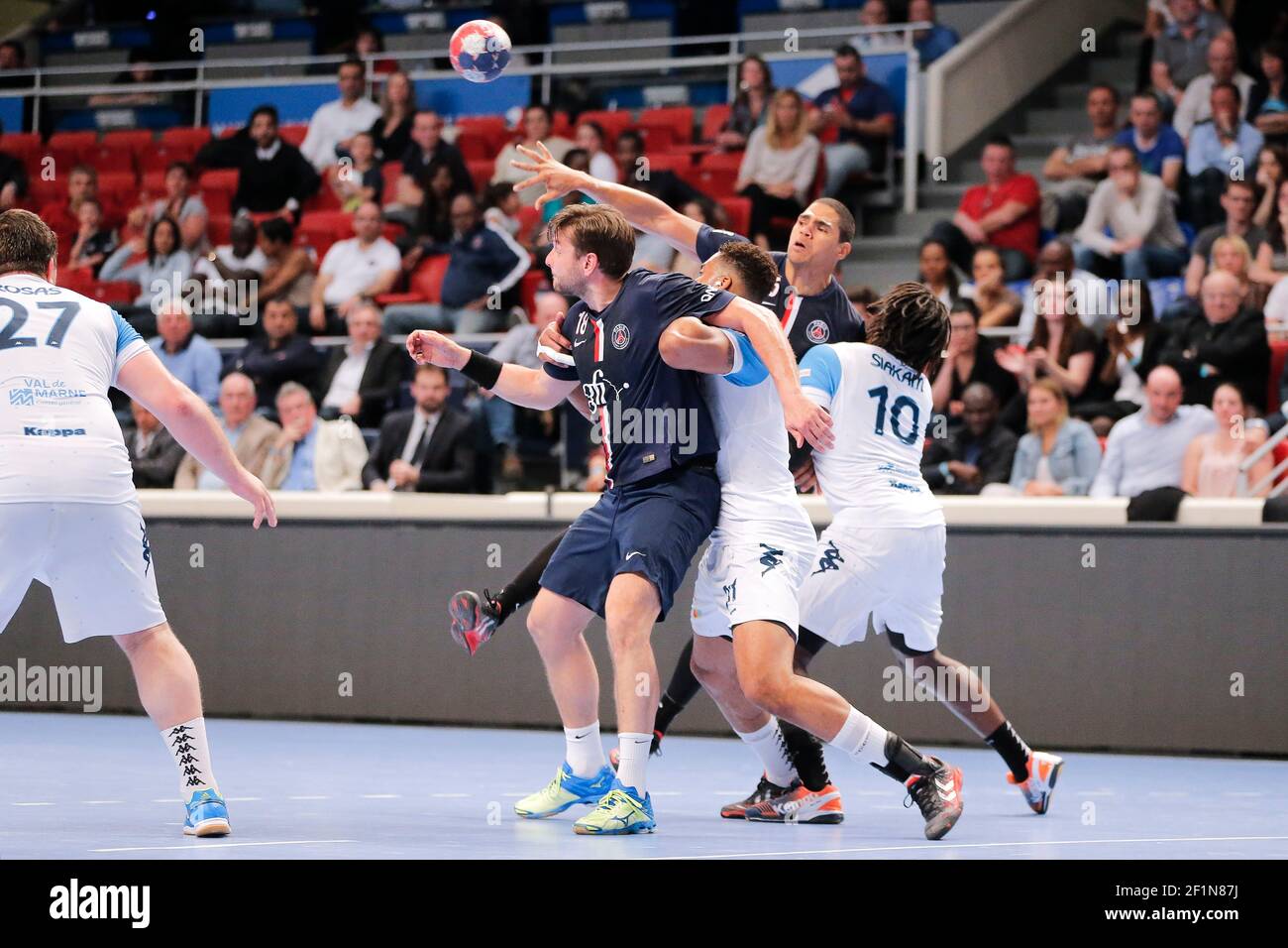 Daniel Narcisse (PSG), Robert Gunnarsson (PSG), SIAKAM Erwan (USC ...