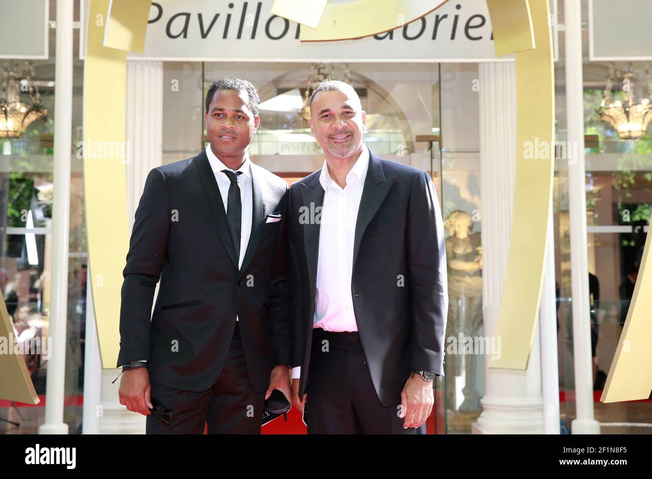 Ruud gullit football hi-res stock photography and images - Alamy