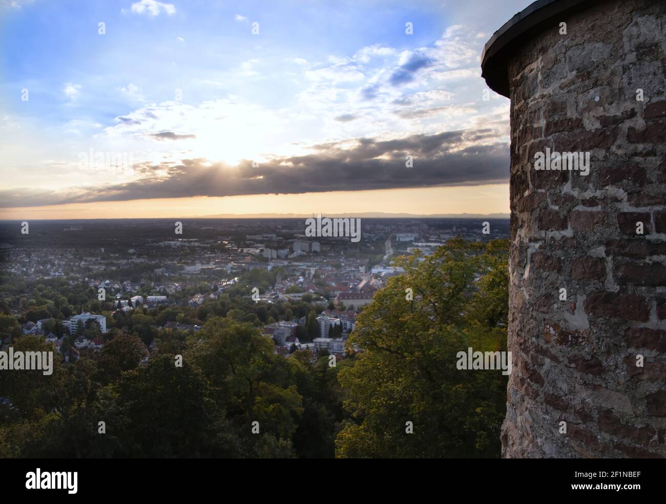 Turmberg zur Abenddämmerung Stock Photo - Alamy
