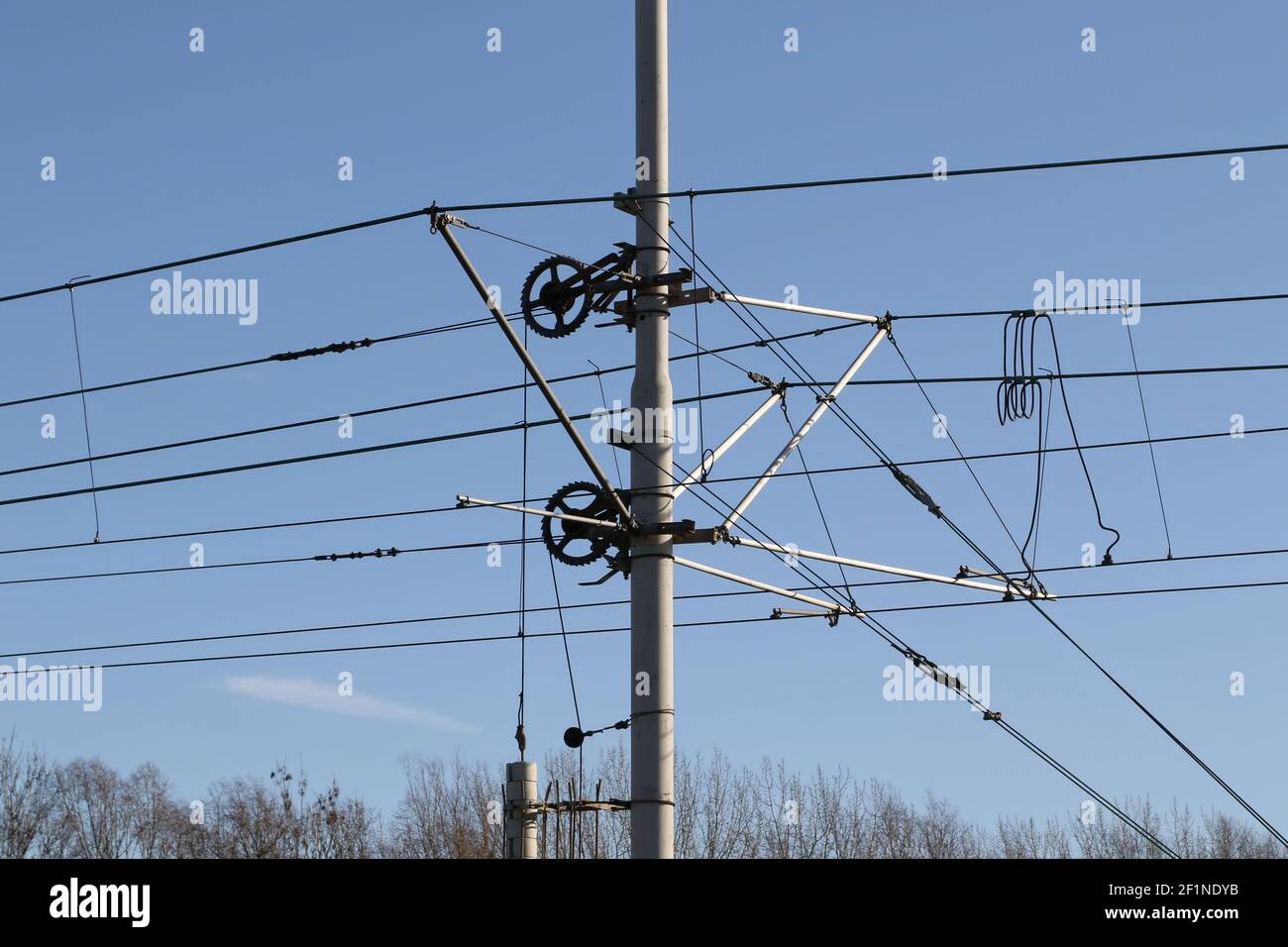 Railway electrical cables hi-res stock photography and images - Alamy