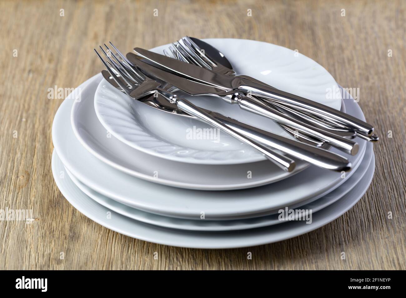 Plate and cutlery Stock Photo - Alamy