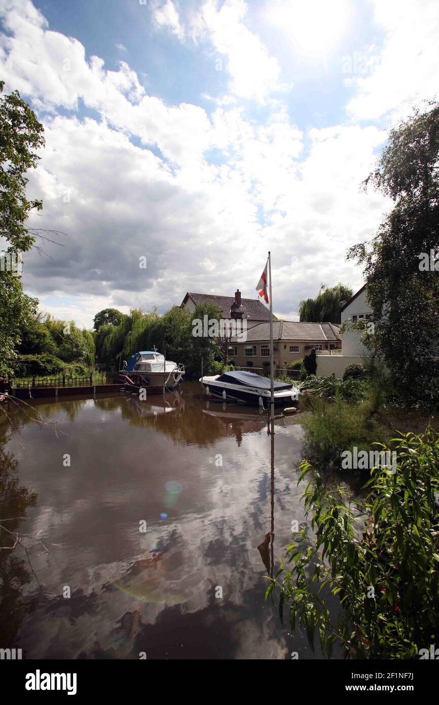 Friary Island in Wraysbury near Windsor where the Thames is predicted ...