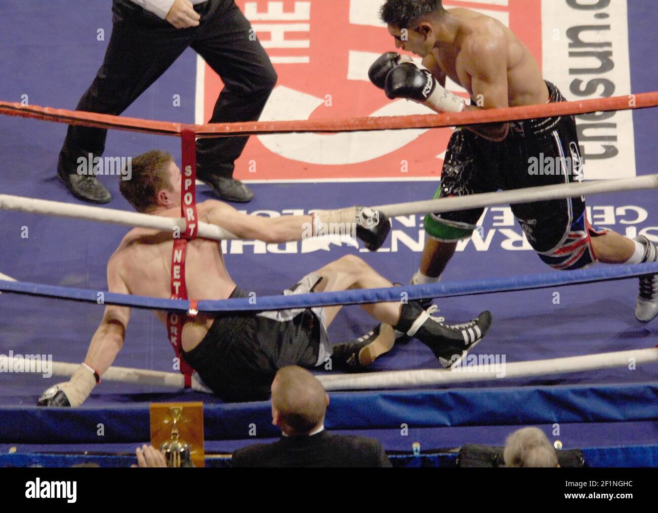 Boxing the o2 arena hi-res stock photography and images - Alamy