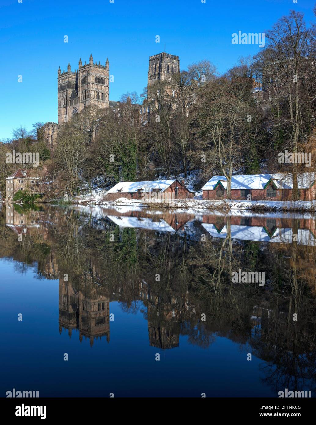 Snow in durham city hi-res stock photography and images - Alamy