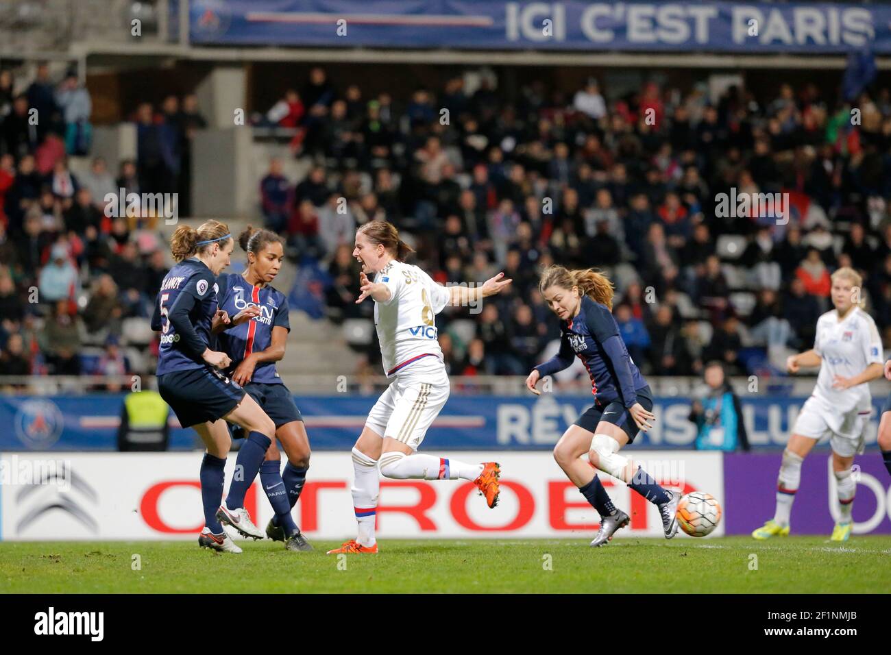 Lotta SCHELIN (Olympique Lyonnais), Boulleau Laure (PSG women), Georges ...