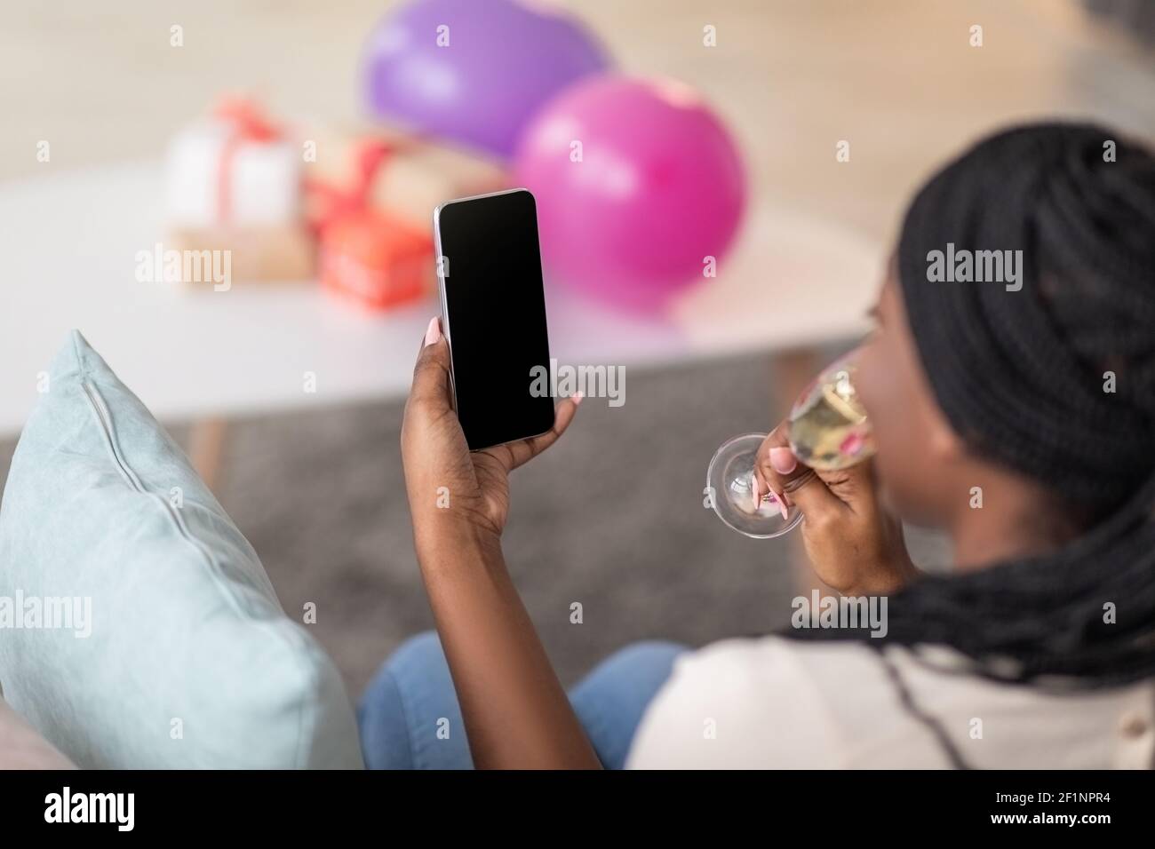 Unrecognizable black lady reading hi-res stock photography and images ...