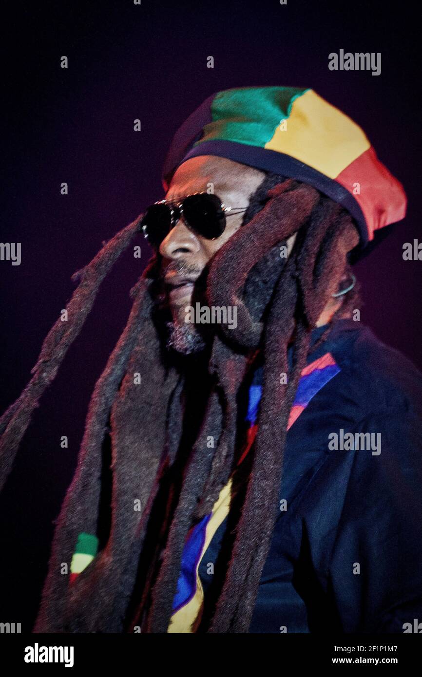 Steel pulse High Resolution Stock Photography and Images - Alamy