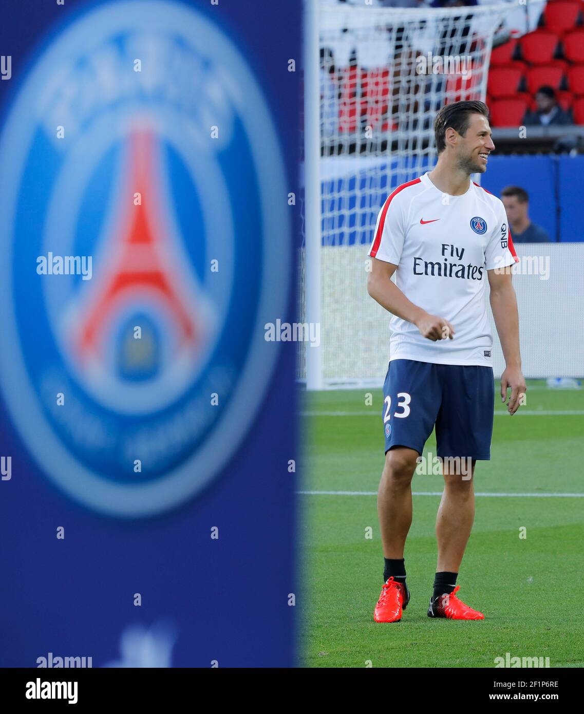 Grzegorz krychowiak psg hi-res stock photography and images - Alamy
