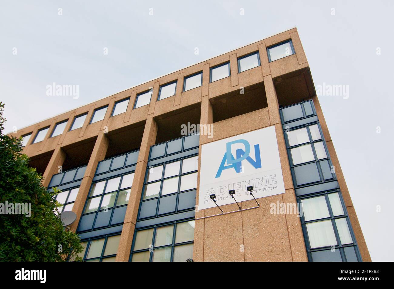 Adienne pharma and biontech hi-res stock photography and images - Alamy