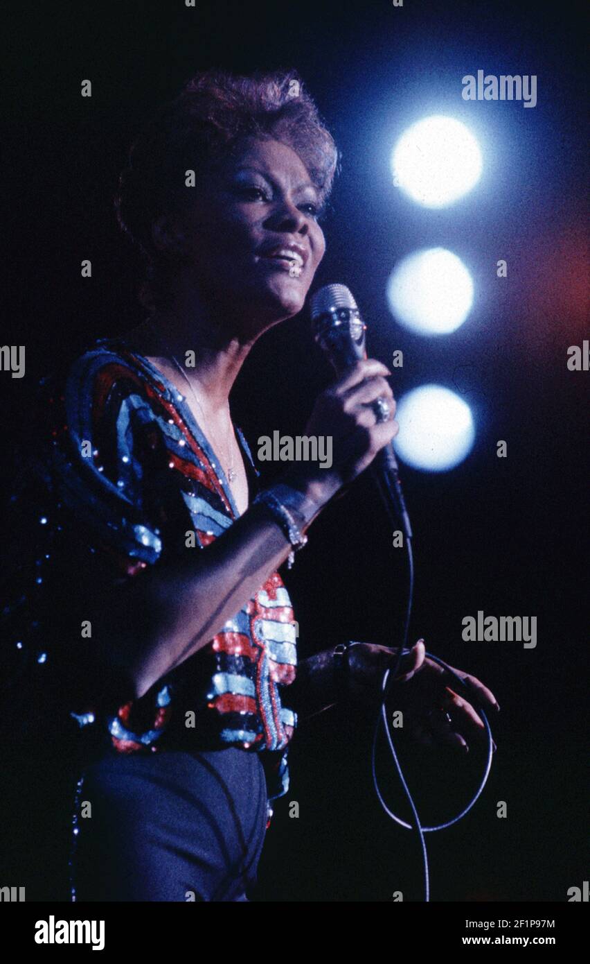 Dionne warwick hi-res stock photography and images - Alamy