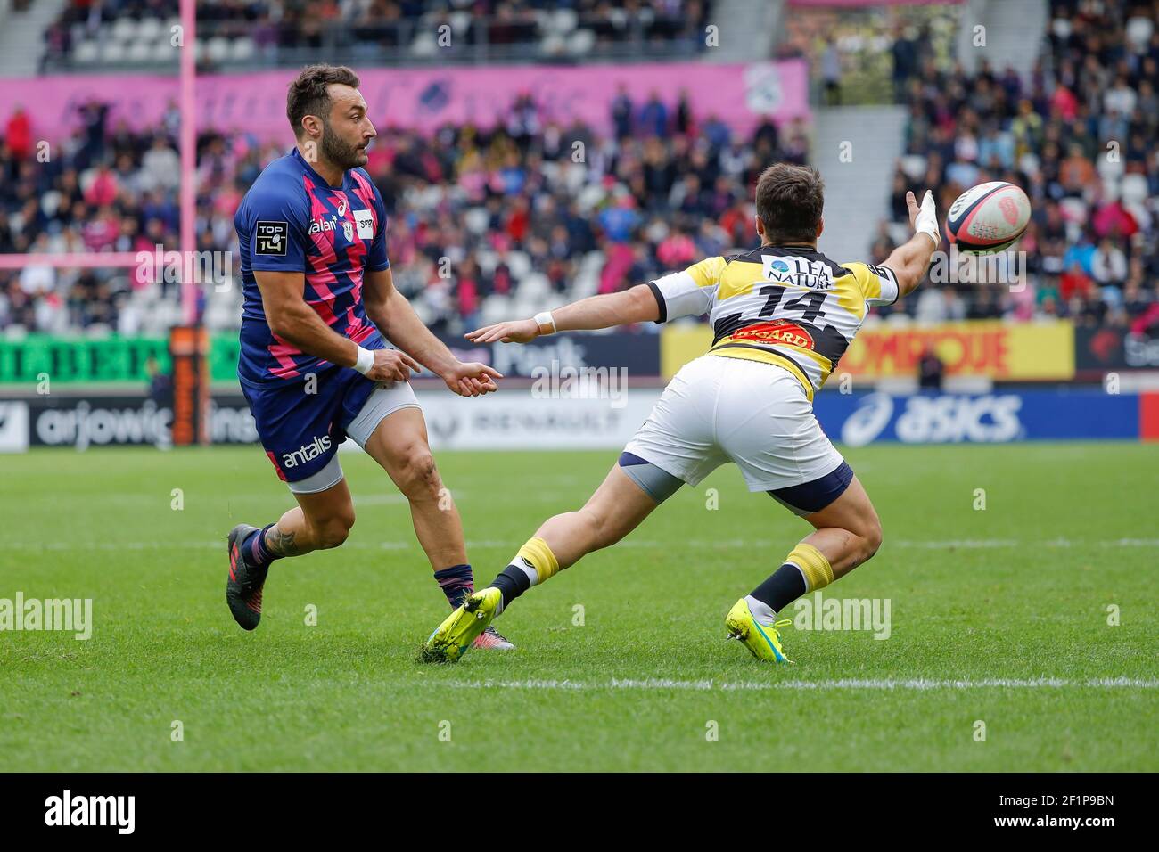 La rochelle rugby sinzelle hi-res stock photography and images - Alamy
