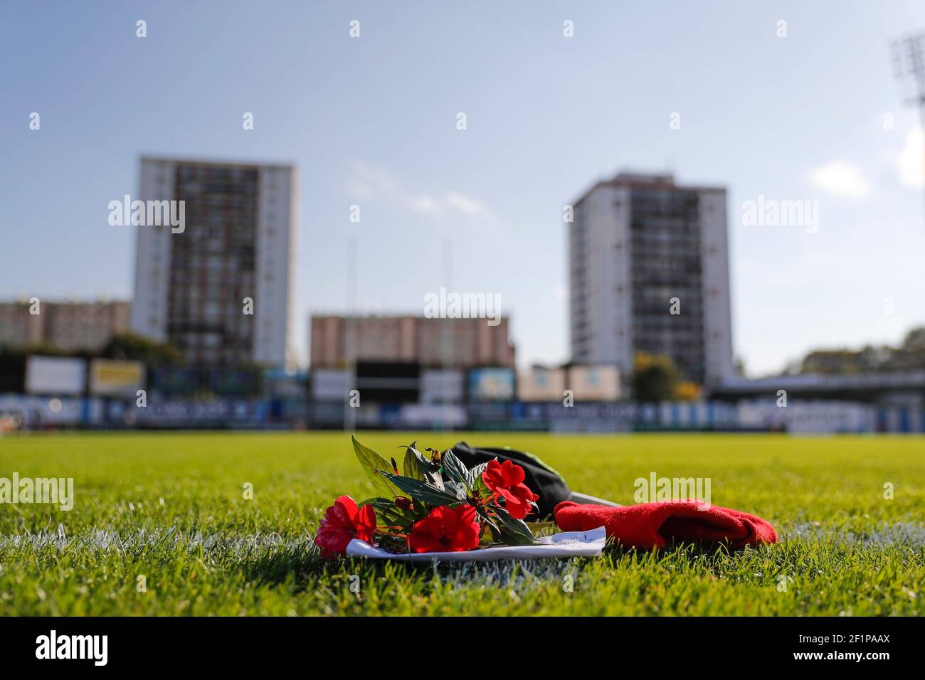 Tributes to death of Anthony Foley (Munster Rugby) during the European ...