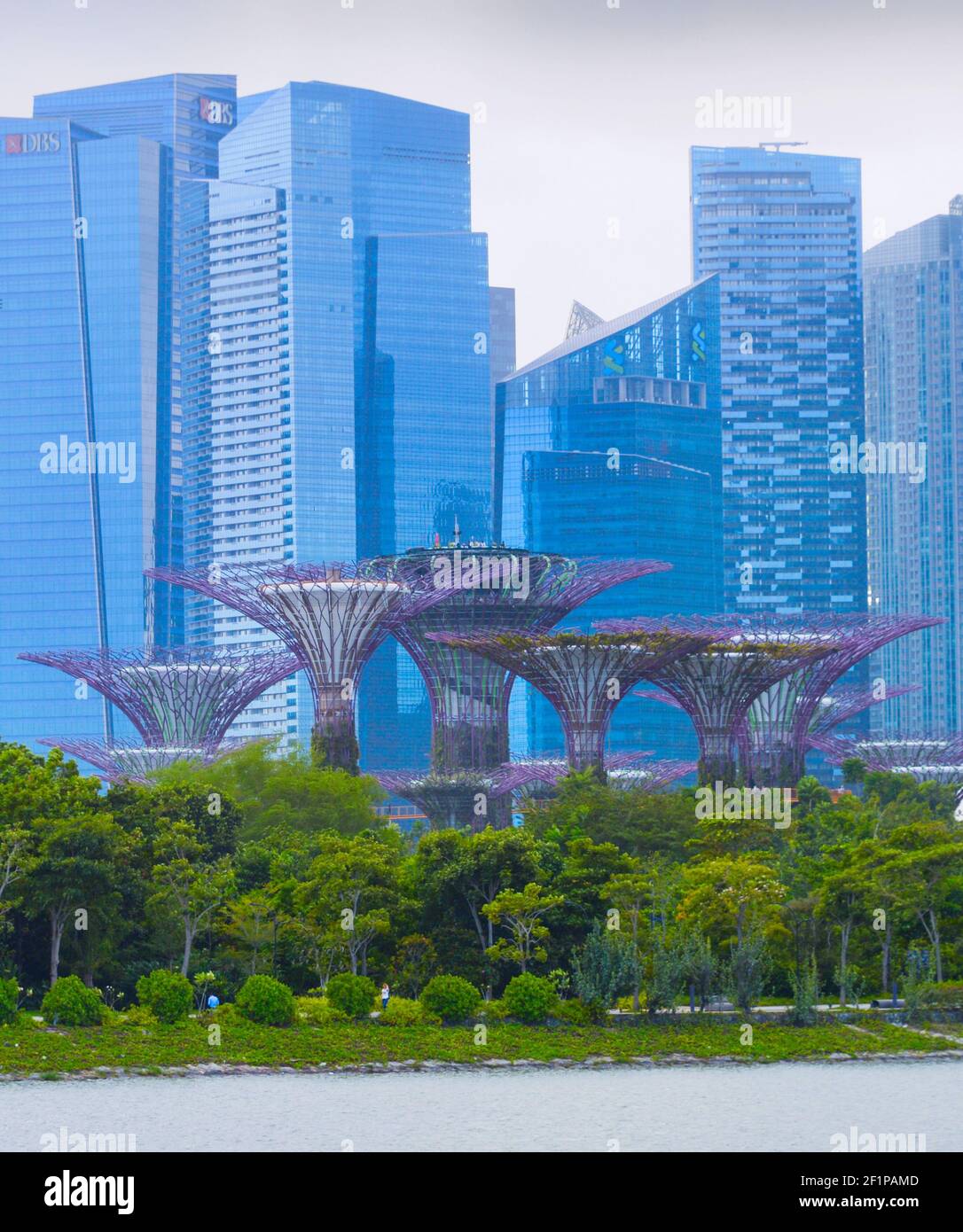 Singapore Downtown skyscrapers Gardens Bay Stock Photo - Alamy