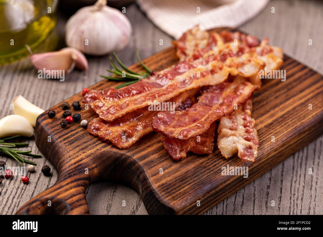 Crispy sliced bacon hi-res stock photography and images - Alamy