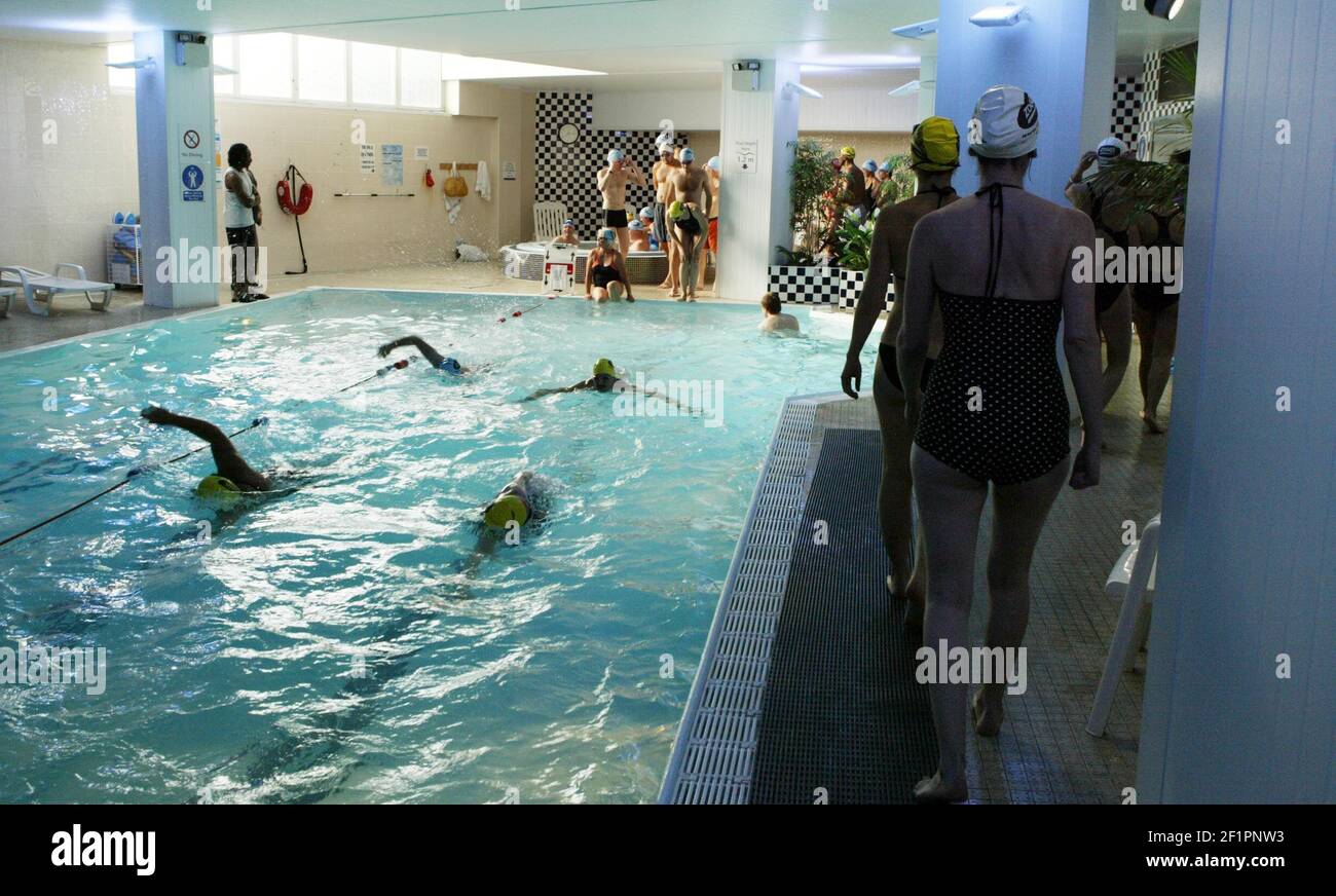 Art Film by Amy Sharrocks The Big Swim 50 swimmers travel across London ...
