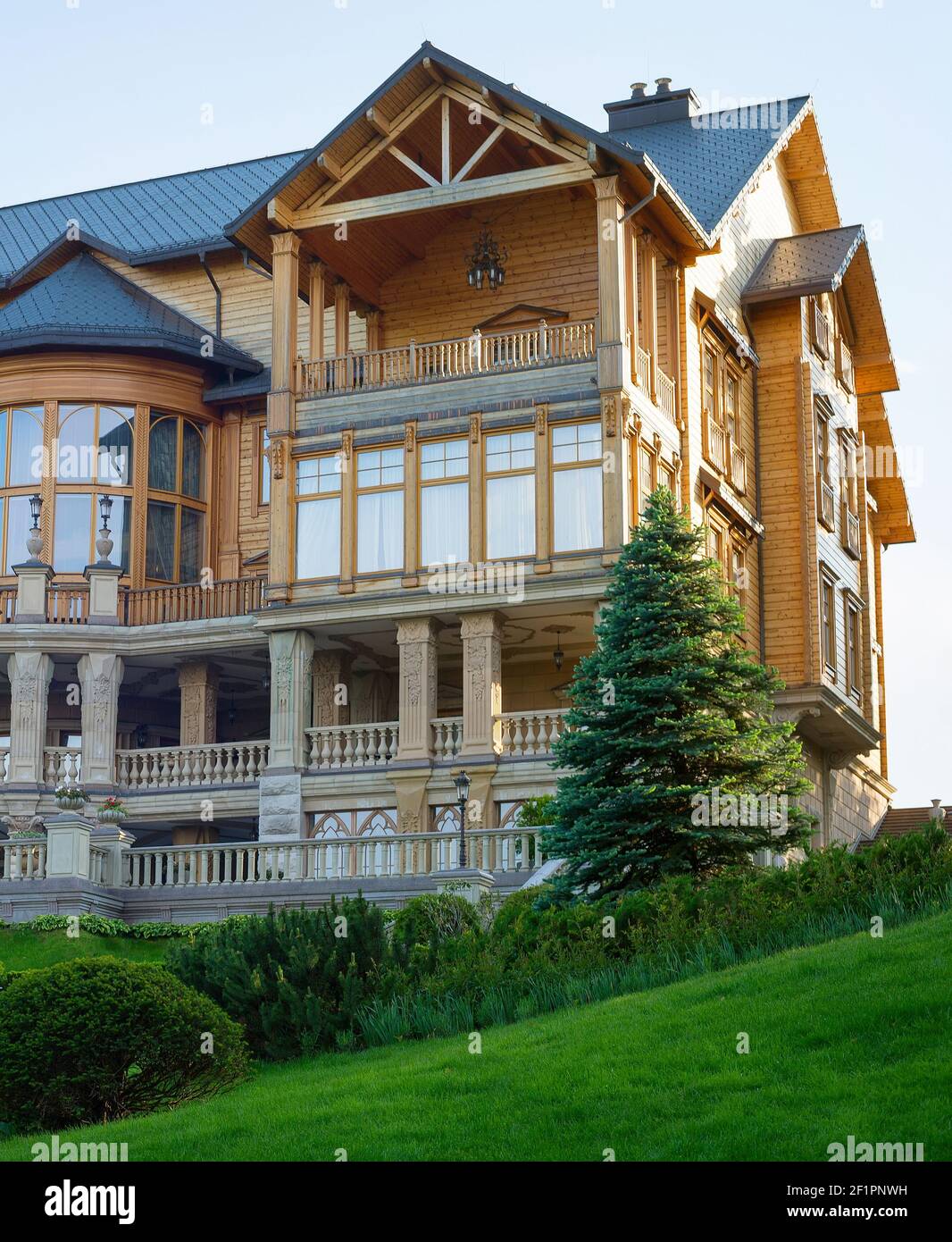 Wooden house Ukraine home building Stock Photo - Alamy