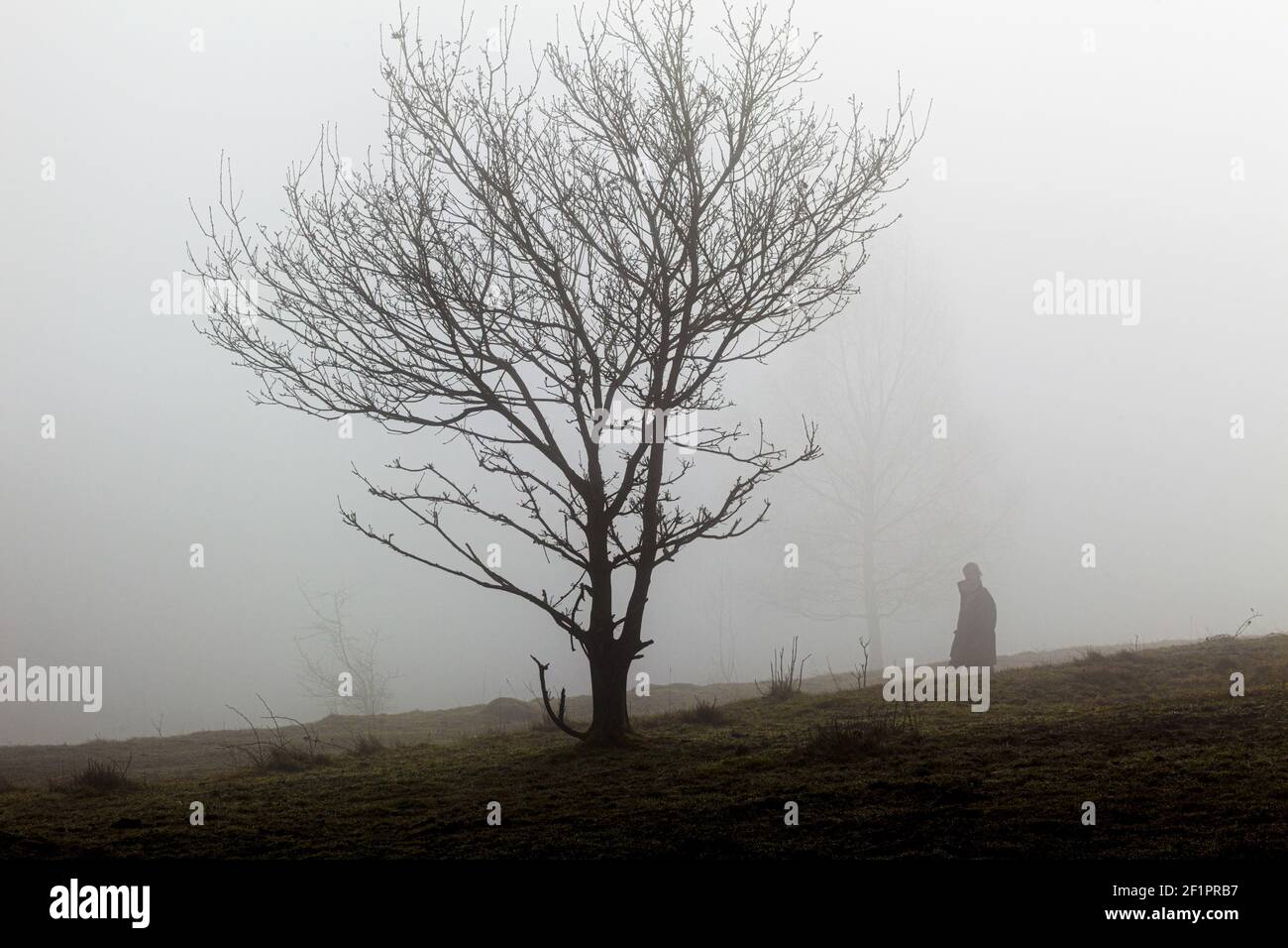 Fog rudge hill edge common hi-res stock photography and images - Alamy