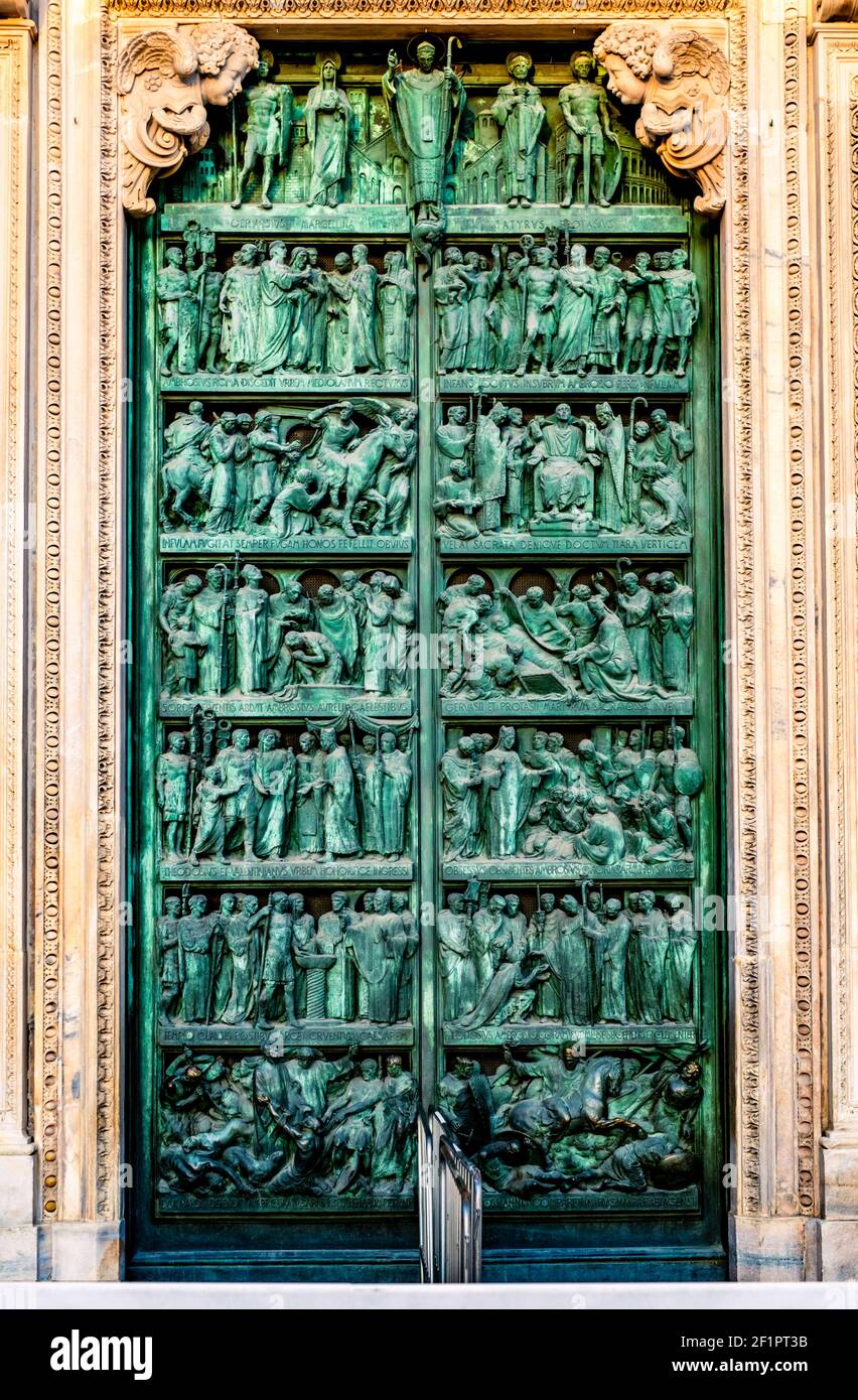Milan cathedral door hi-res stock photography and images - Alamy