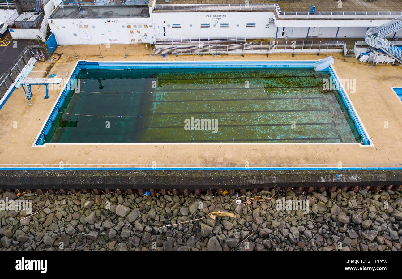 Gourock open air pool hi-res stock photography and images - Alamy