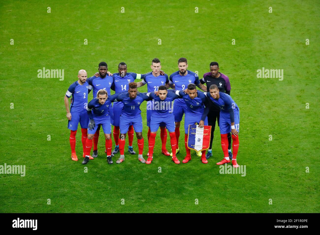 Team group picture hi-res stock photography and images - Alamy