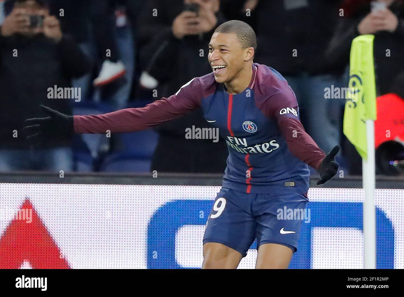 Kylian mbappe france celebration hi-res stock photography and images ...