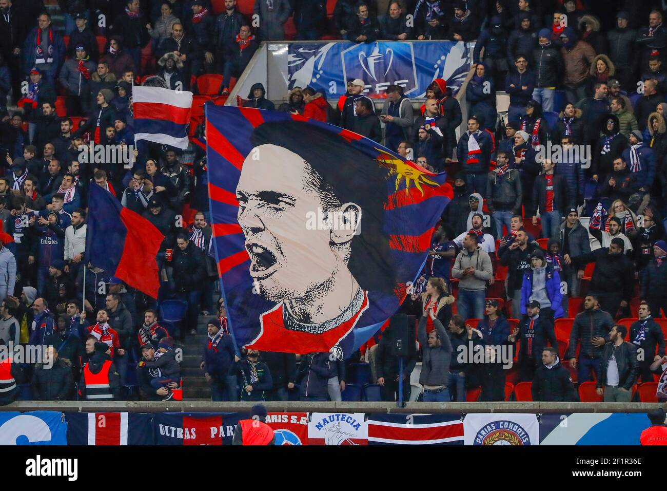 Ultras paris hi-res stock photography and images - Alamy