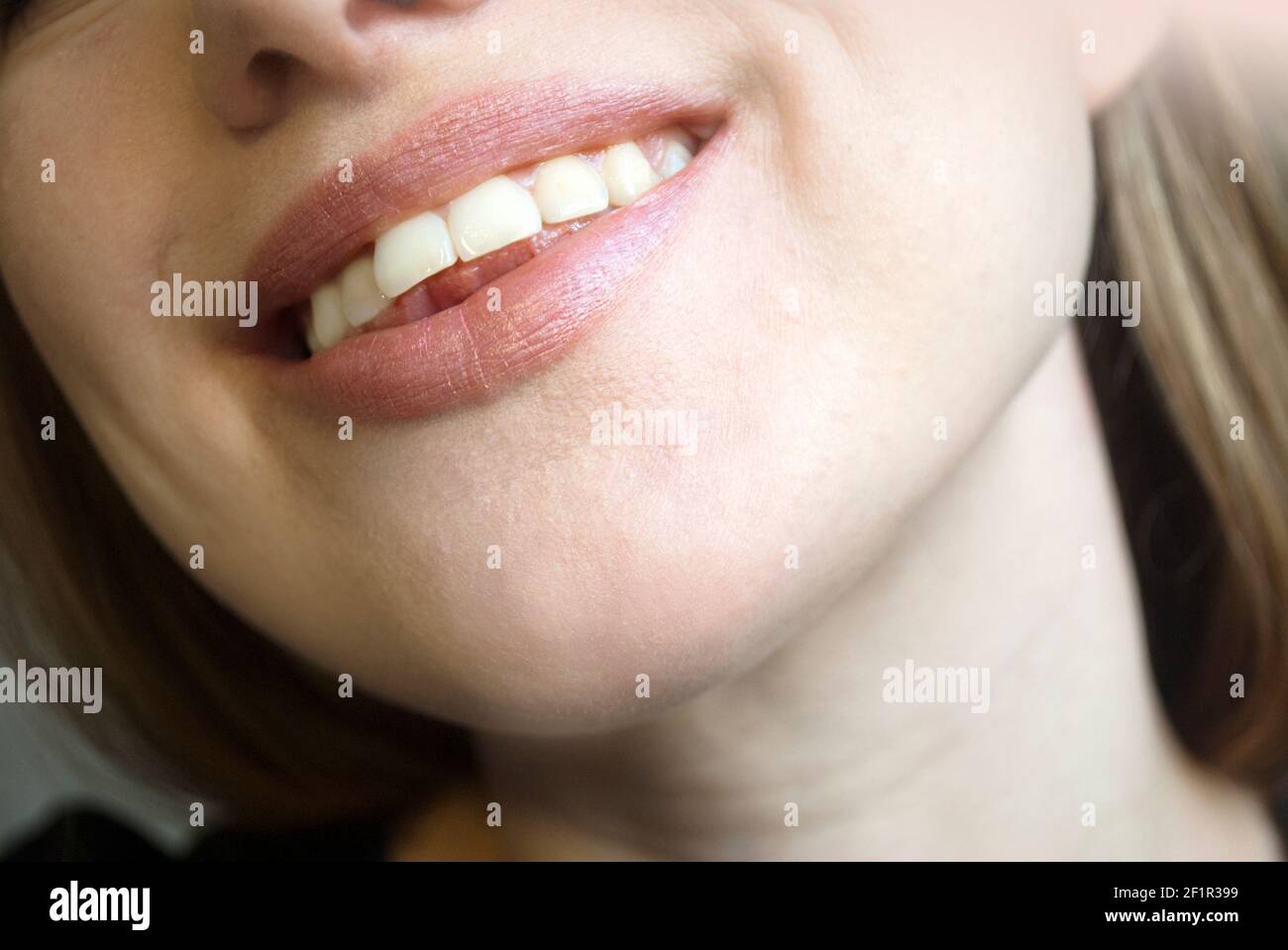 Beautiful Snow White Woman Smile Sexy Full Lips Natural Gloss Of Lips