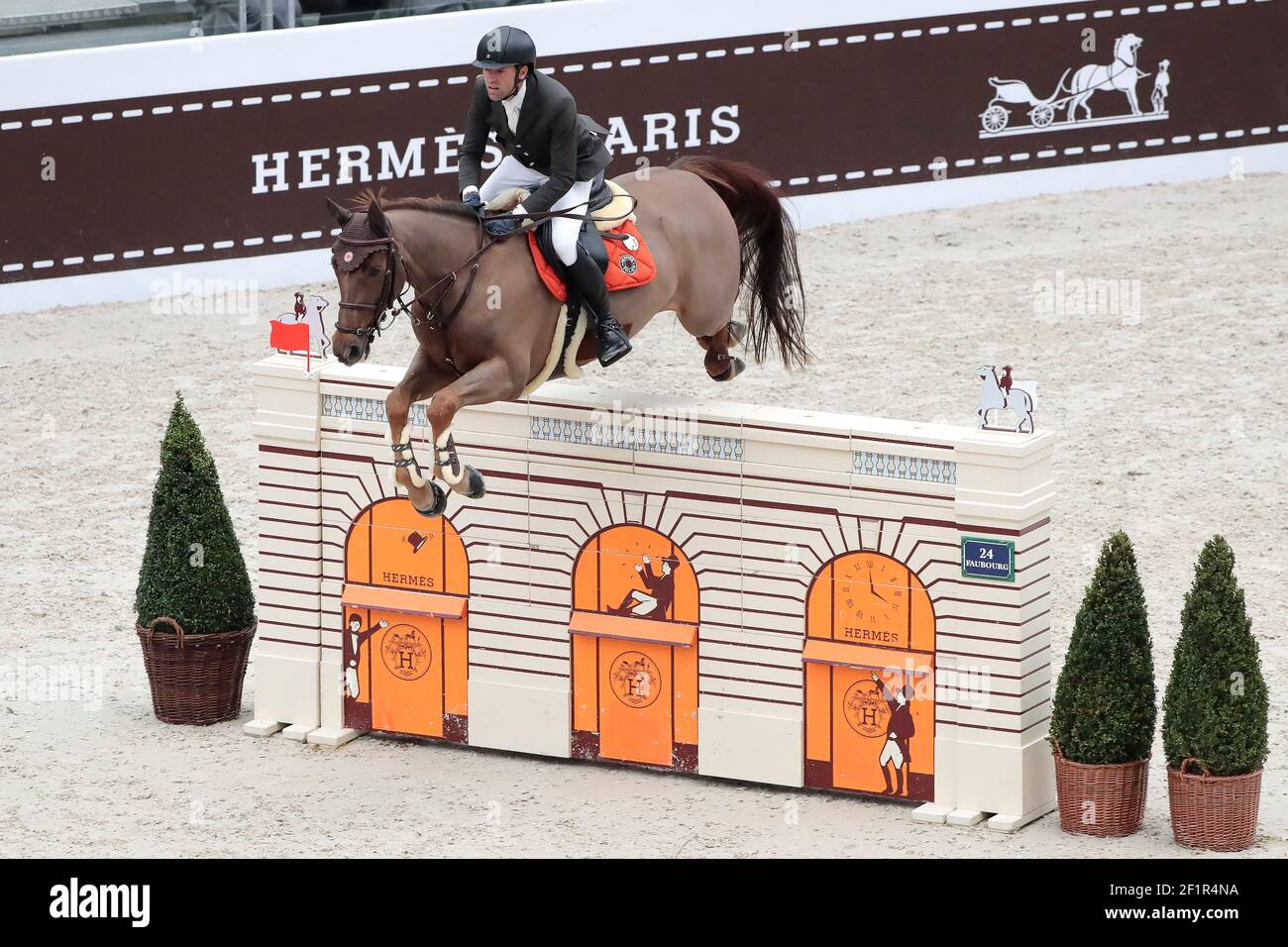 Simon Delestre (FRA) won the Grand Prix Hermès, rided on Hermes Ryan ...