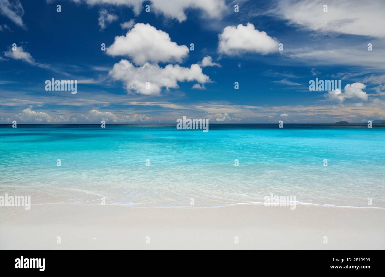 Petite anse beach hi-res stock photography and images - Alamy